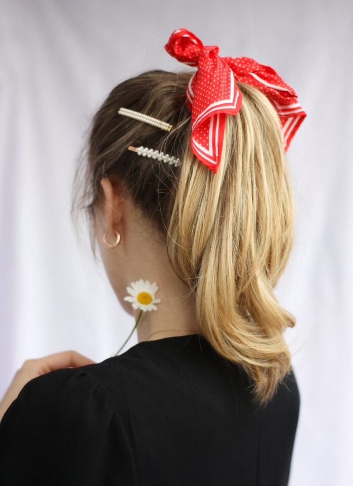 30 Easy Updos to Make Your Life Easier in 2023