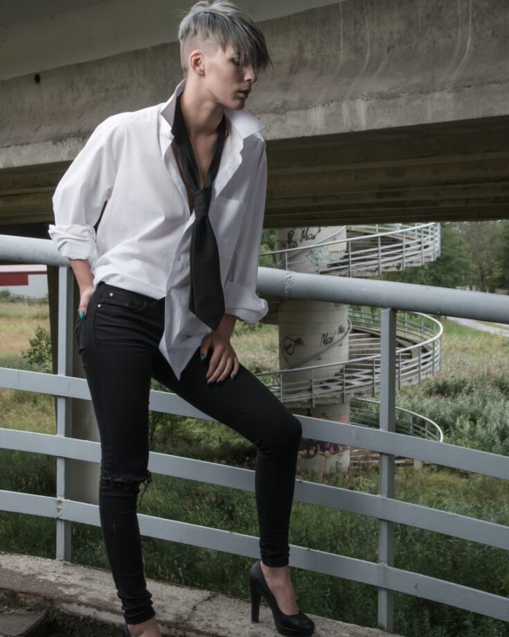 15 Androgynous & Gender-Neutral Haircuts for 2024