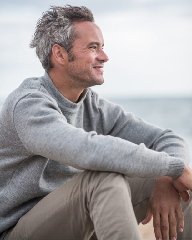 15 Ideas for Silver Hair on Men Trending in 2023