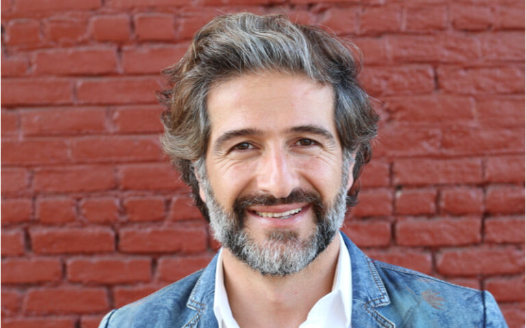 The 7 Best Shampoos for Salt and Pepper Hair in 2025