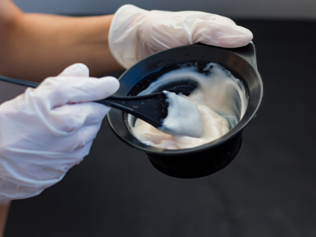 How to Mix Bleach and Developer | 9 Easy Steps