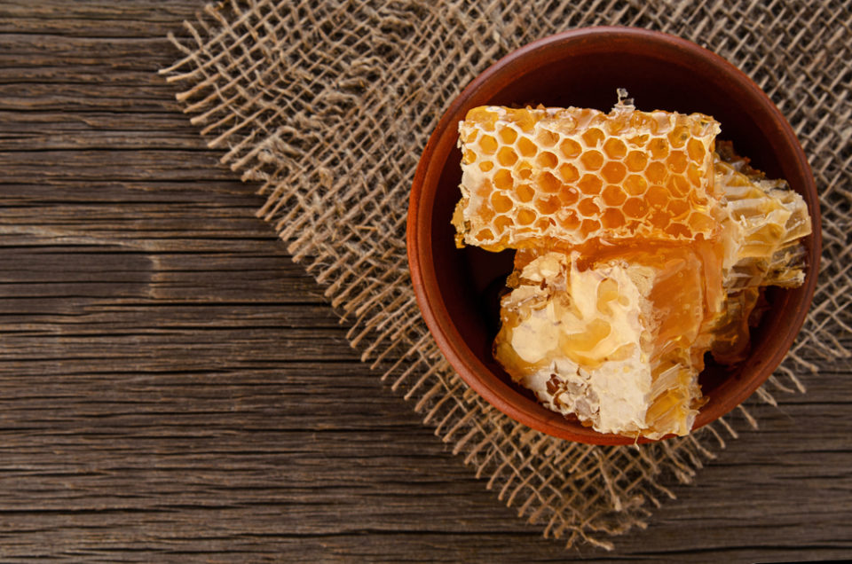 Beeswax Benefits For Your Hair 6 Pros And A Few Cons