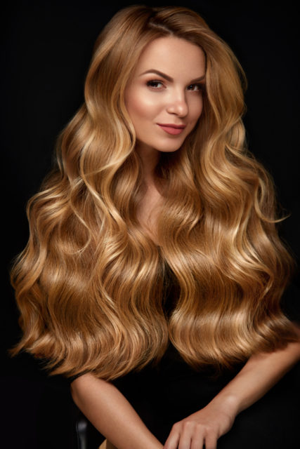 20 Beautiful Dark Blonde Hair Color Ideas For 2022