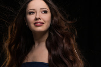 20 Flattering Red Highlights Ideas to Energize Your Color