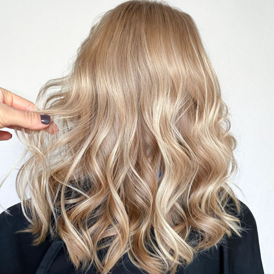 15 Sexy Medium Beach Waves Hair Ideas for Summer Vibes