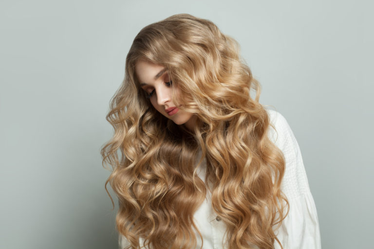 The 7 Best Curl Enhancers for Wavy Hair for 2026